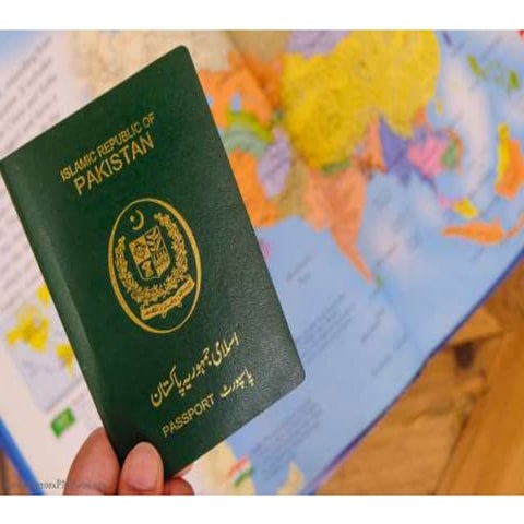 Study Consultants in Lahore || 📞03094429236 | PPT