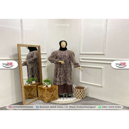 Dress in Outer Brukat Model by Rumah Jahit Azka | PDF
