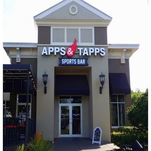 Apps & Tapps Trinity at 8 minutes drive to the east of A Glamorous ...