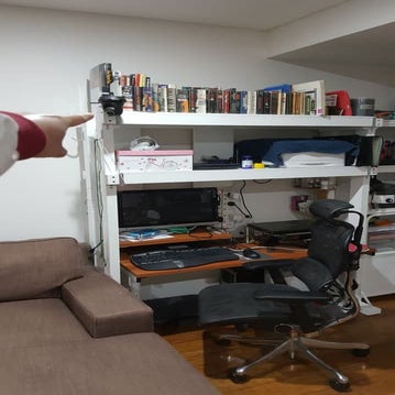 Arnold Labares DIY - Small-footprint Office Table Book Shelving [view ...