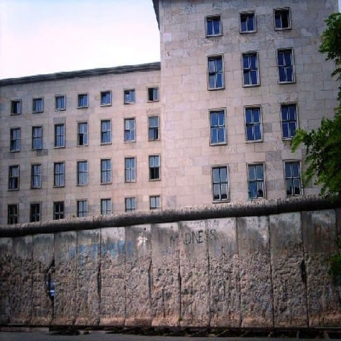 Checkpoint Charlie | PPT