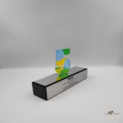 Custom 5 Trophy at Clazz Trophy Malaysia | #1 Reliable Trophy Supplier ...