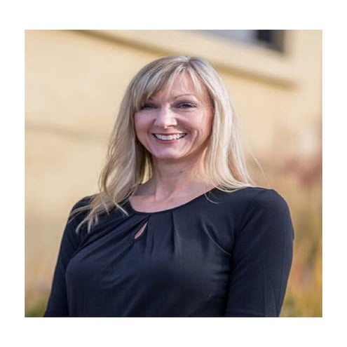 Front Desk Paige Scott