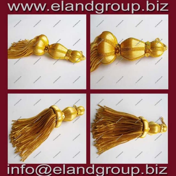 Gold bullion wire tassels | PDF