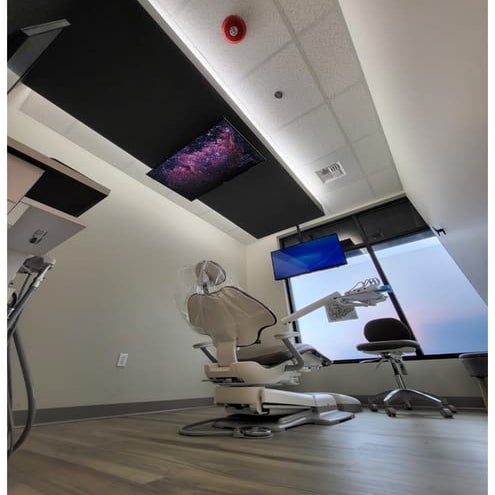 Hi tech operatory at Seattle dentist Evergreen Smile Studio.pdf