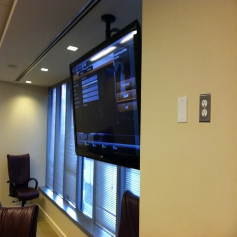 Side Hanging 42" Monitor | PDF