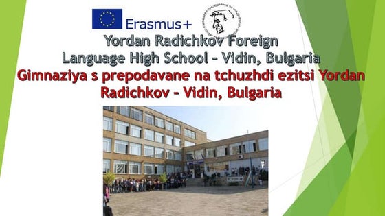 Traditional Russian Costume by Lera Solovyova | PPT