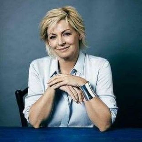 Liz Hayes management | PPTX