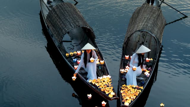 Week 1 Vocal Music Panay Bukidnon Sugidanon with Indonesias Sulukan.pptx