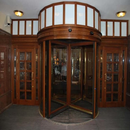 Masterpiece revolving door. baroque style. Marriott Aurora 5* | PDF