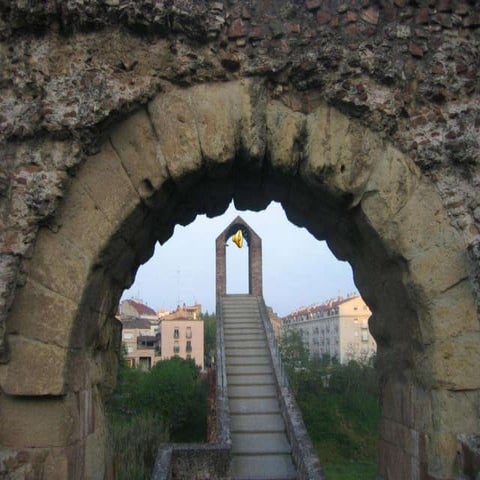 Montserrat 100 | PPSX