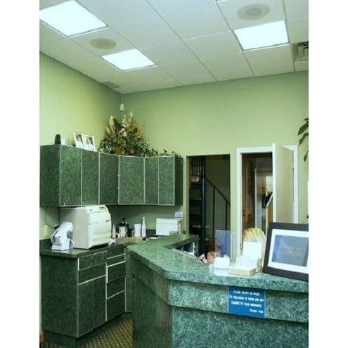 Reception and check out area at Long Valley dentist Cazes Family ...