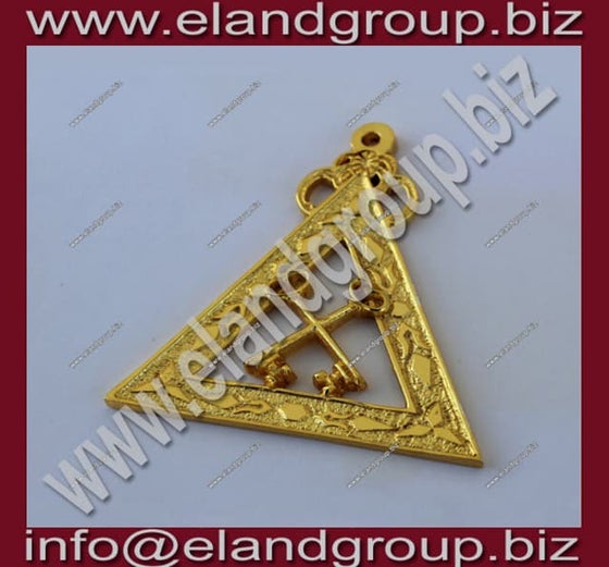 Past grand master officer collar jewel | PDF