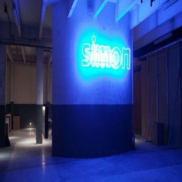 Showroom Simon 100 | PDF