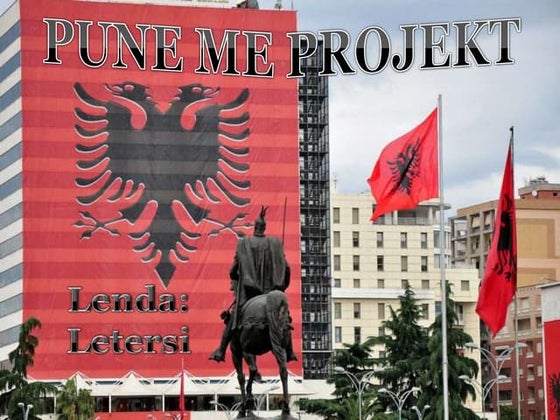 Folja ne kohen e tashme | PPT