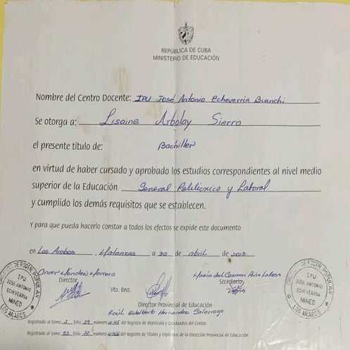 Título bachiller.pdf