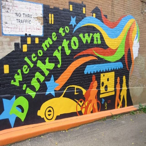 View of Dinkytown | PPT