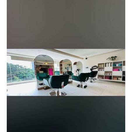 Best 10 salons in HSR layout |HSR best ladies salon | Famous celebrity salon in HSR | PDF