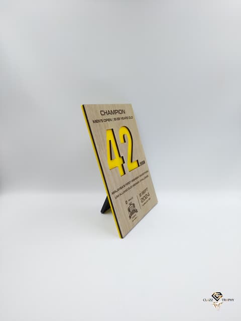 URUS Custom Design Crystal Trophies at Clazz Trophy Malaysia | #1 ...